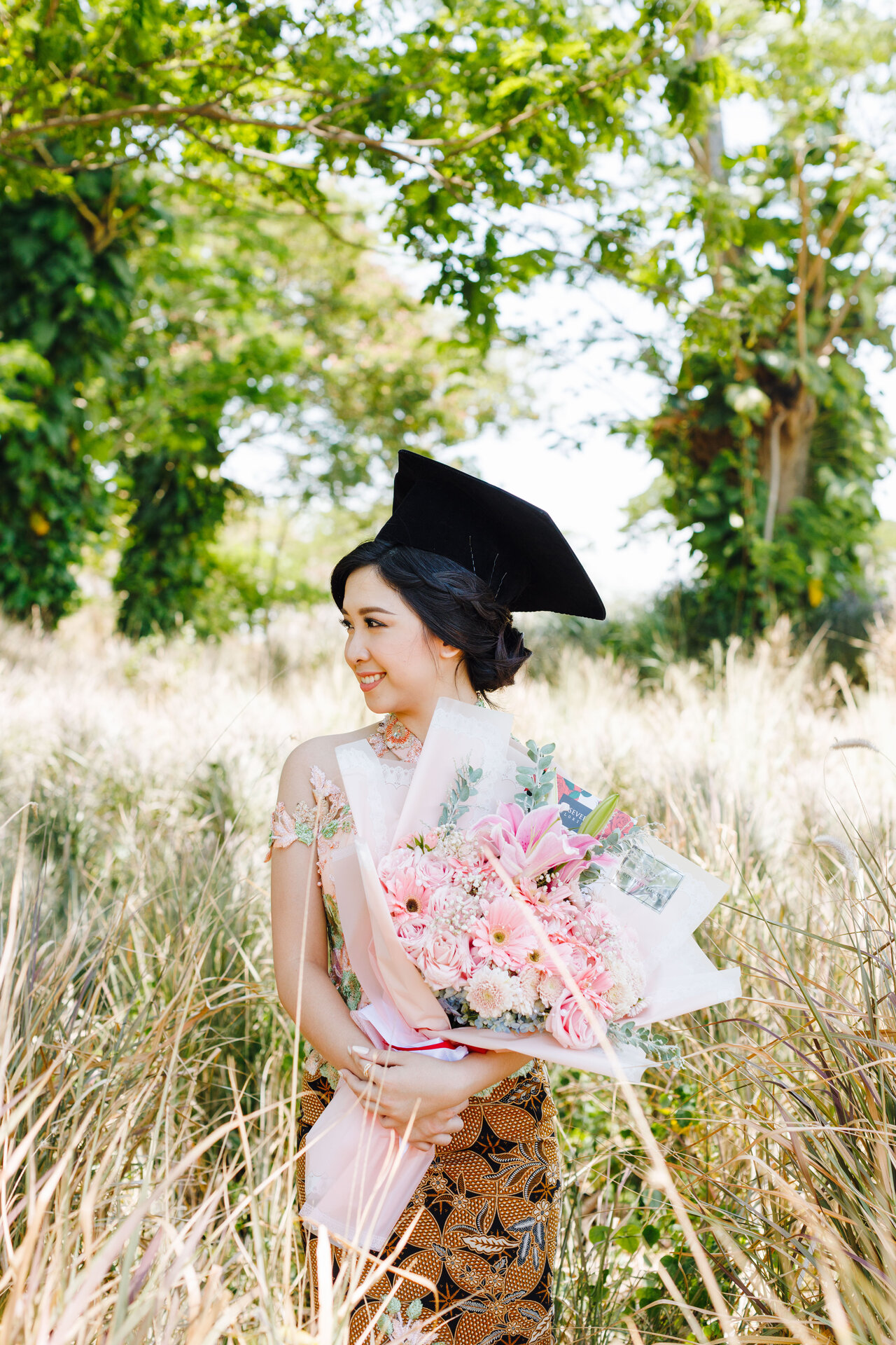 Professional Graduation Photoshoot Services | SweetEscape